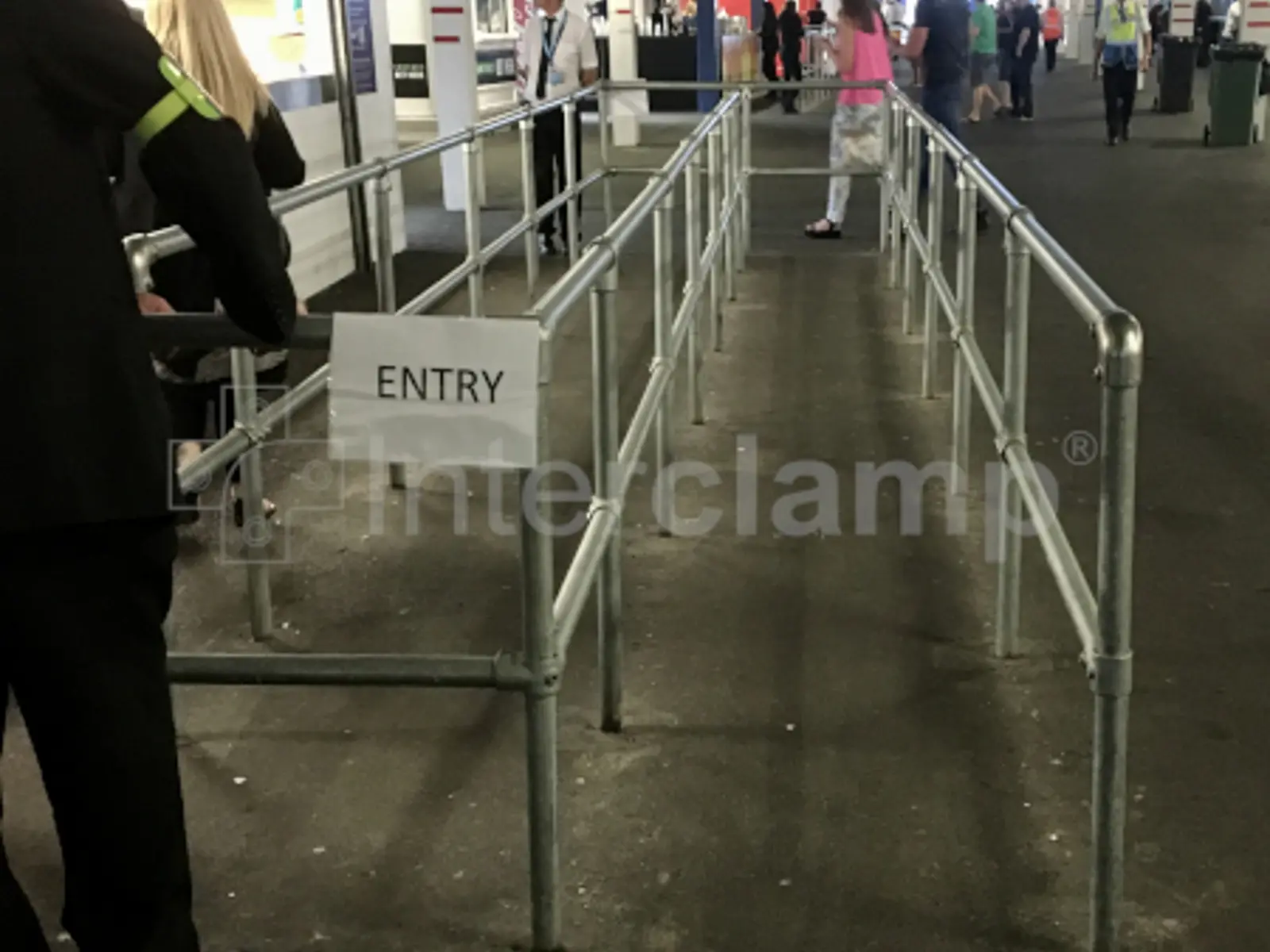 Interclamp Key Clamp Queue Management Barriers