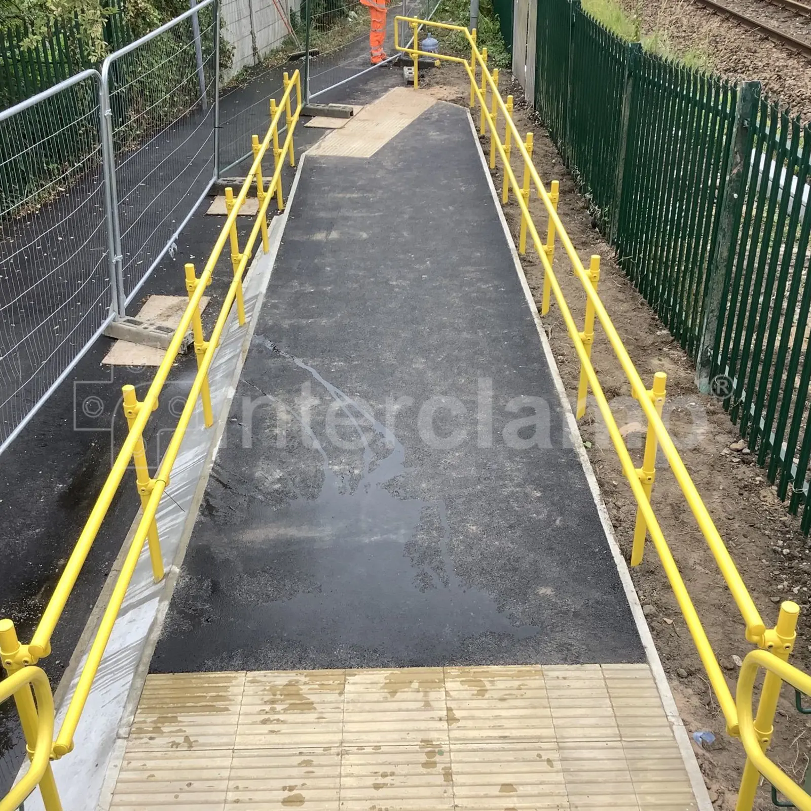 Interclamp Steel Palisade Fencing