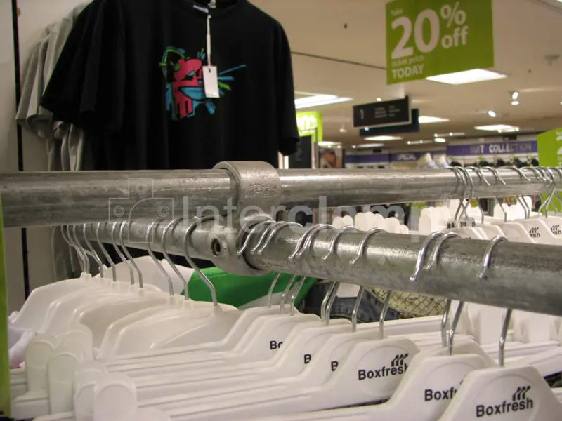 Interclamp Mesh Panel Retail Display